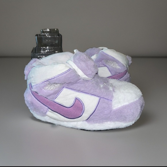 Nike | Shoes | Brand New Nike Dunk Slippers Puffy One Size Fits All ...